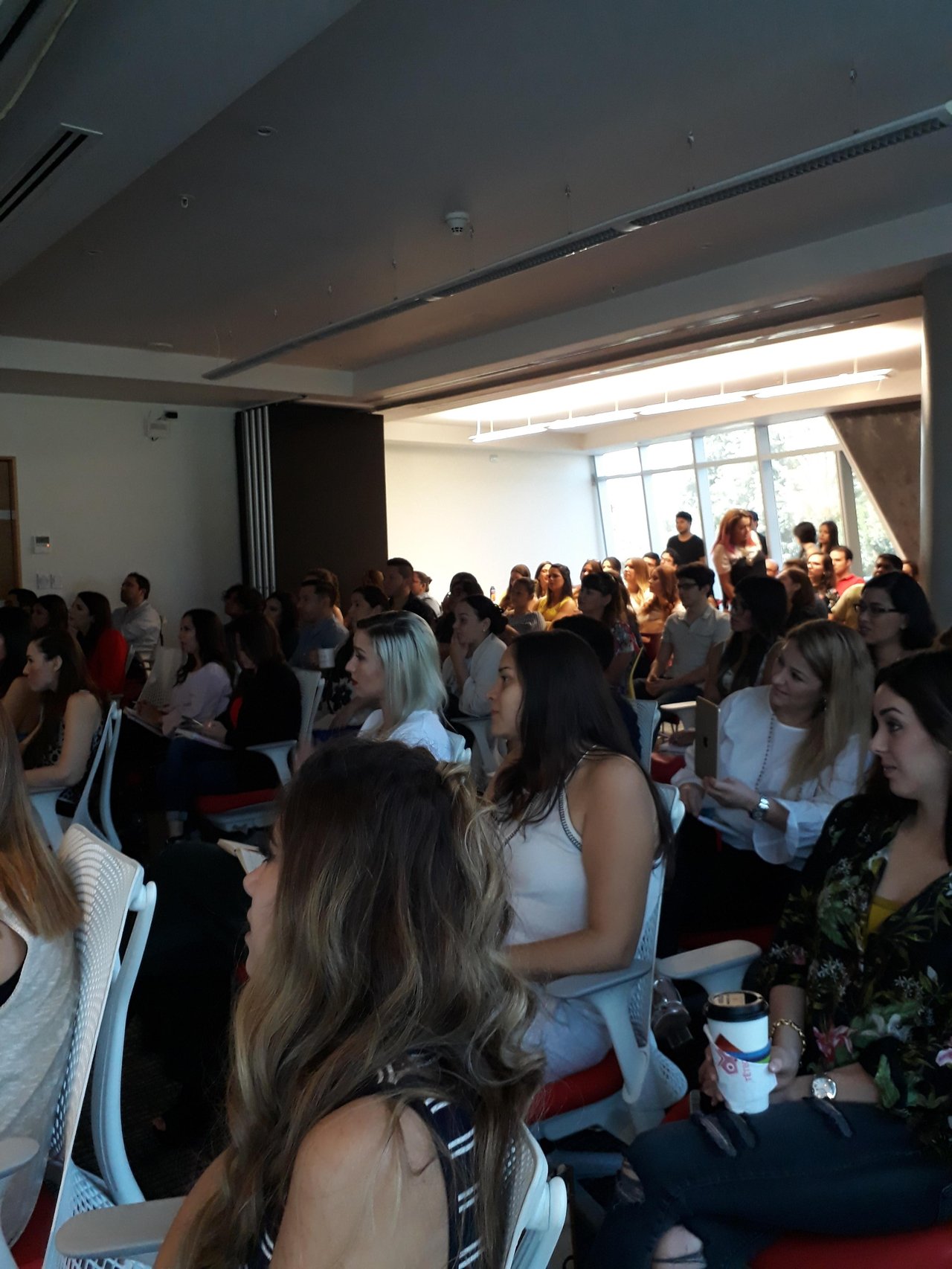 ¡Workshop con Hola Sunshine!